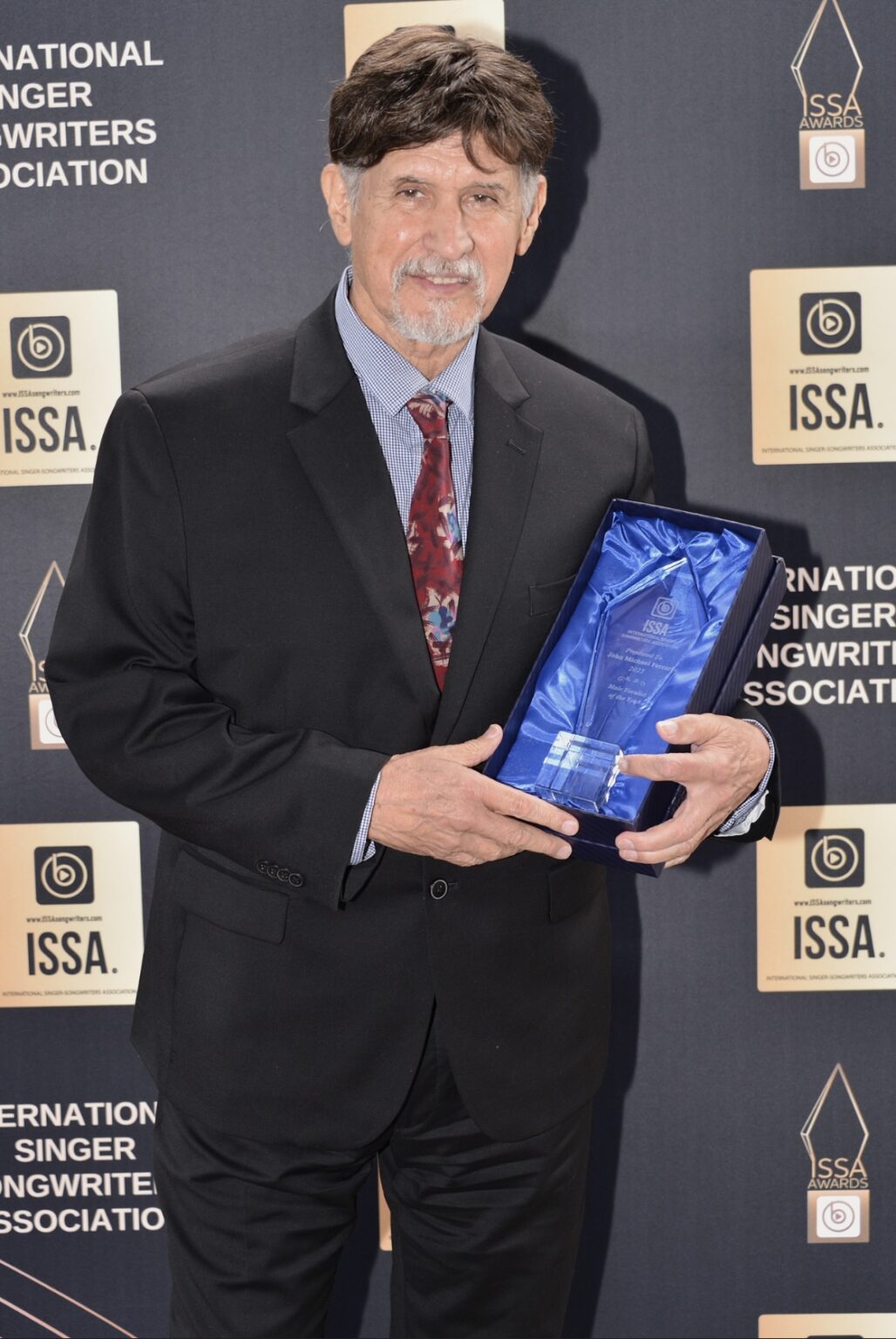 John Michael Ferrari – Entertainer Singer Songwriter